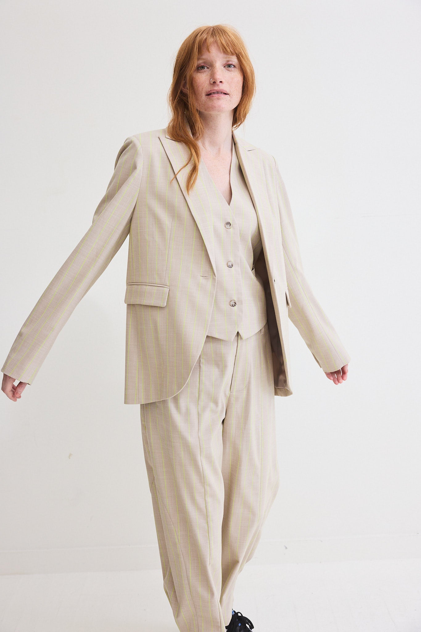 The Ultimate Barrel Leg Jeans 2.0 – Ruti