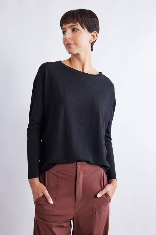Essential Top With Buttons In The Back | Black – Ruti