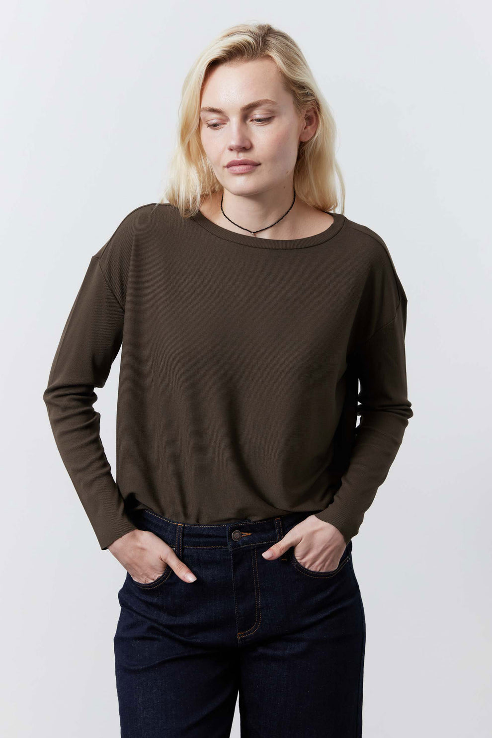 Essential Top With Buttons In The Back | Dark Taupe – Ruti